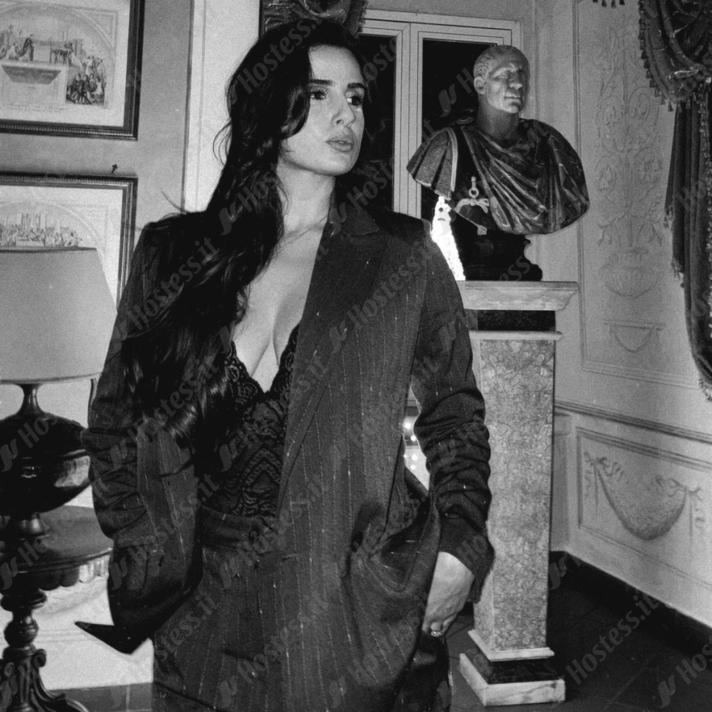 Francesca I. Hostess su Bari - Hostess.it