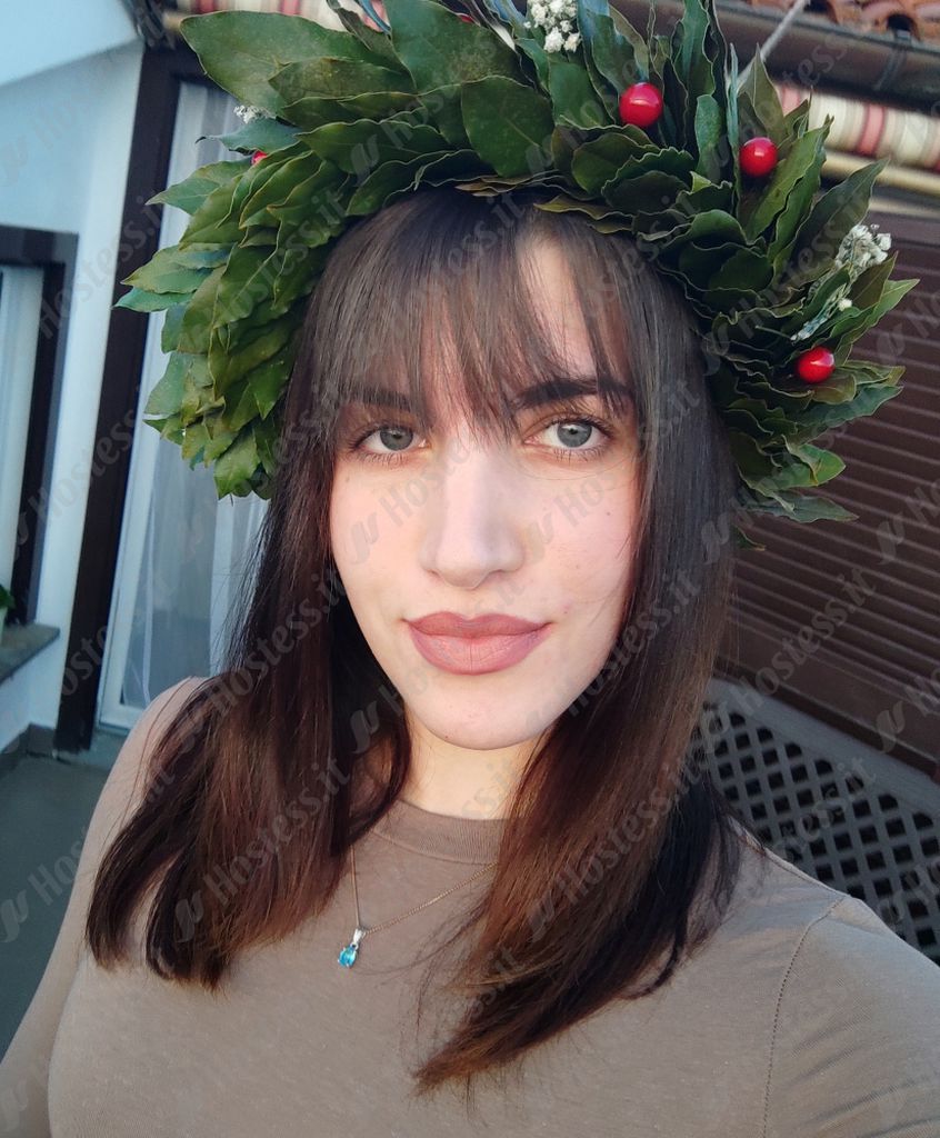 Renée P. Hostess su Roma - Hostess.it