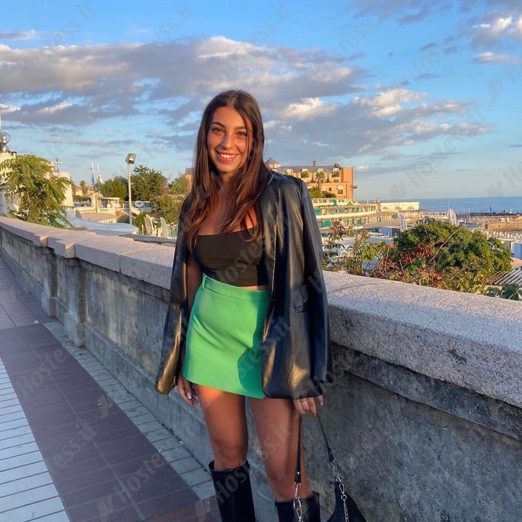 Giulia L. Hostess su Genova - Hostess.it