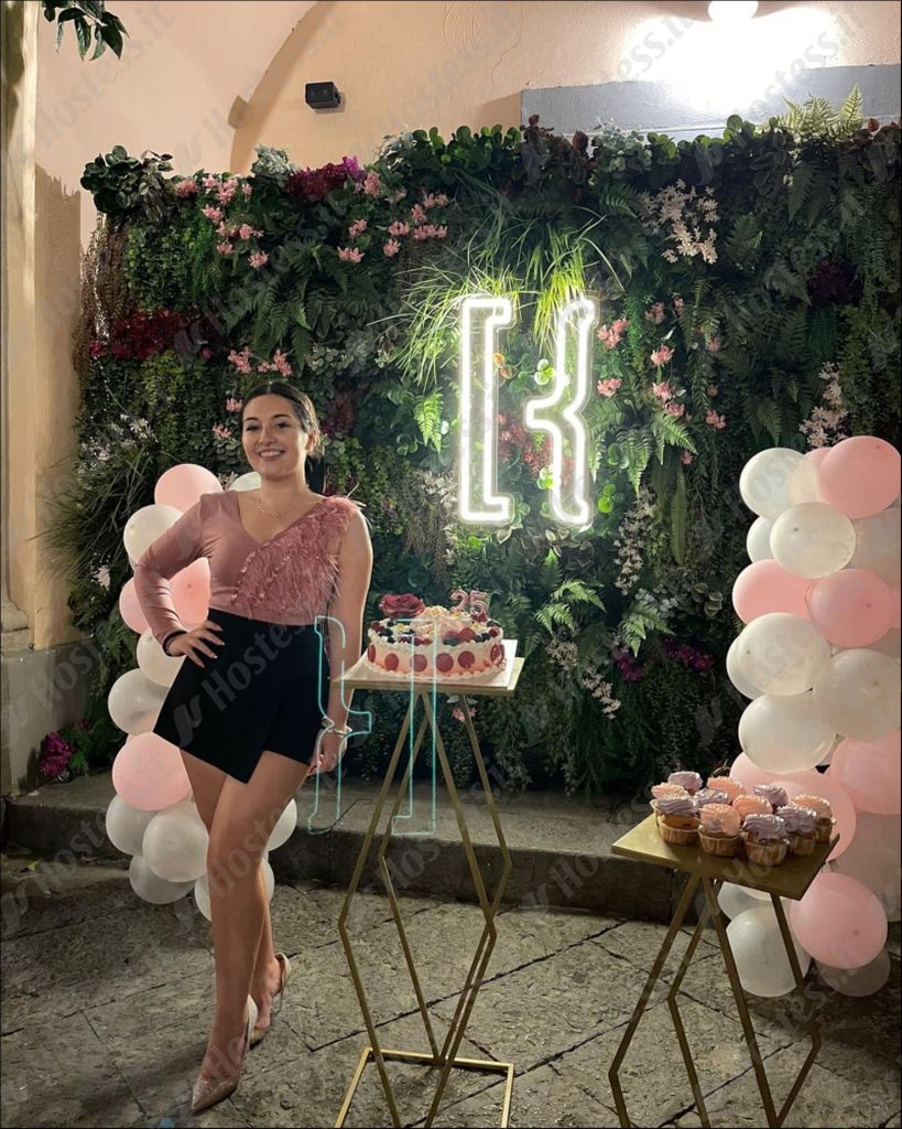 Francesca V. Hostess su Genova - Hostess.it